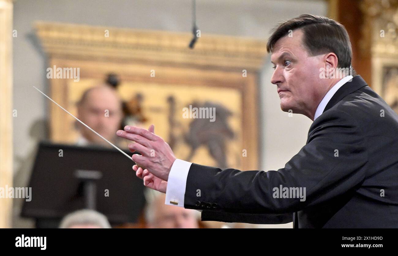 The 2019 Vienna Philharmonic New Year's Concert under the baton of ...