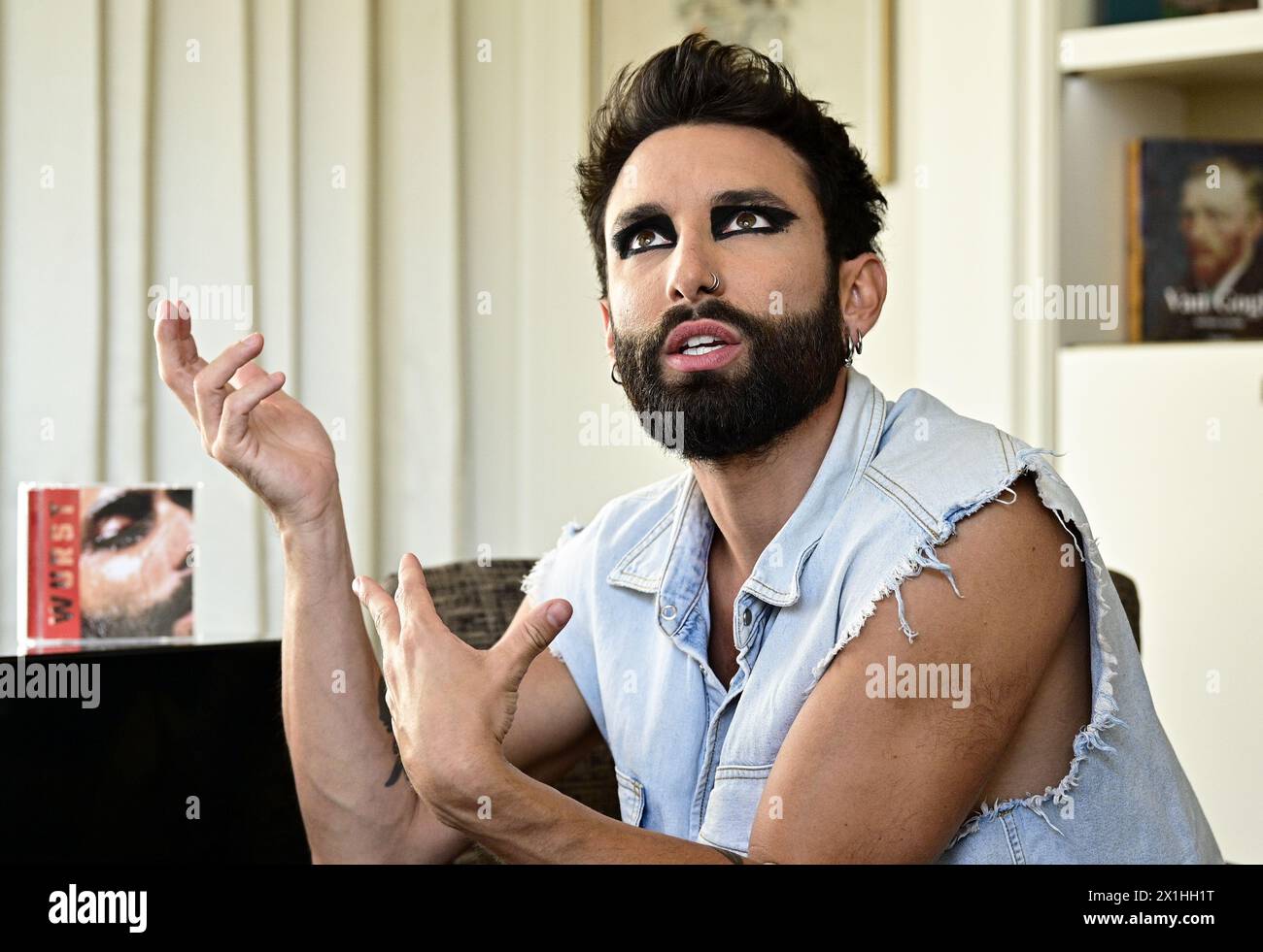 Conchita album hi-res stock photography and images - Alamy