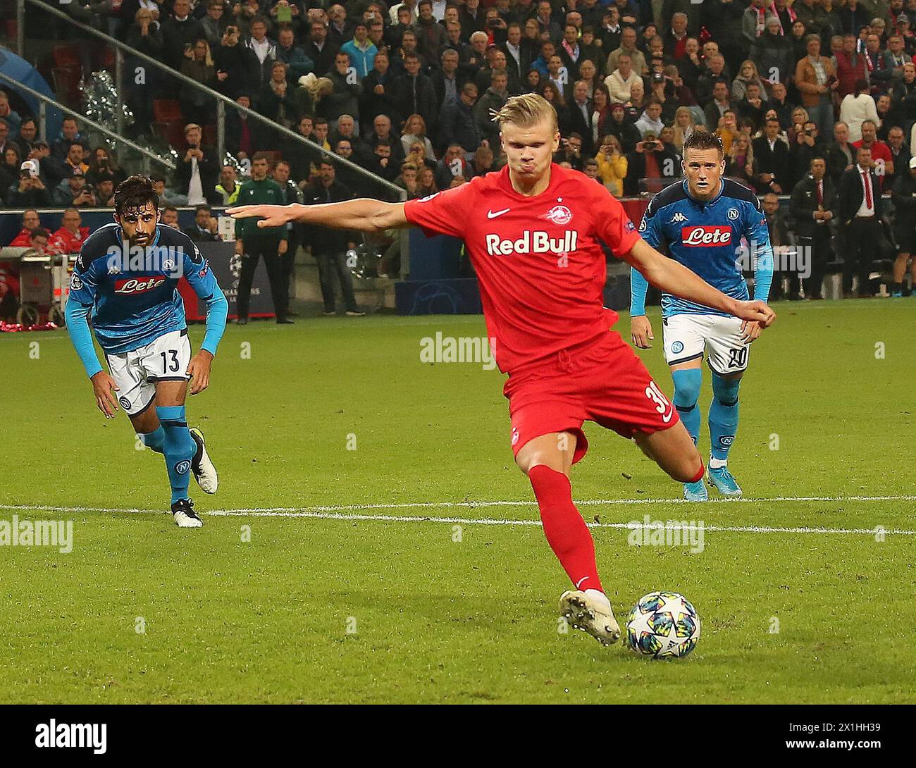 Erling haaland red bull salzburg hi-res stock photography and images ...