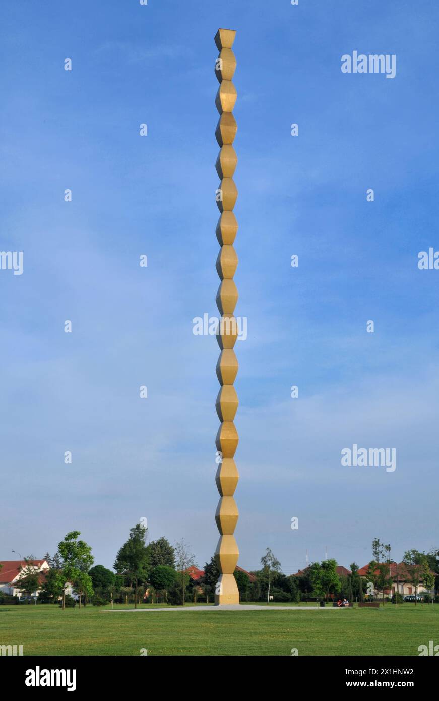 The Infinity Column, Sculptural Ensemble of Constantin Brancusi at ...