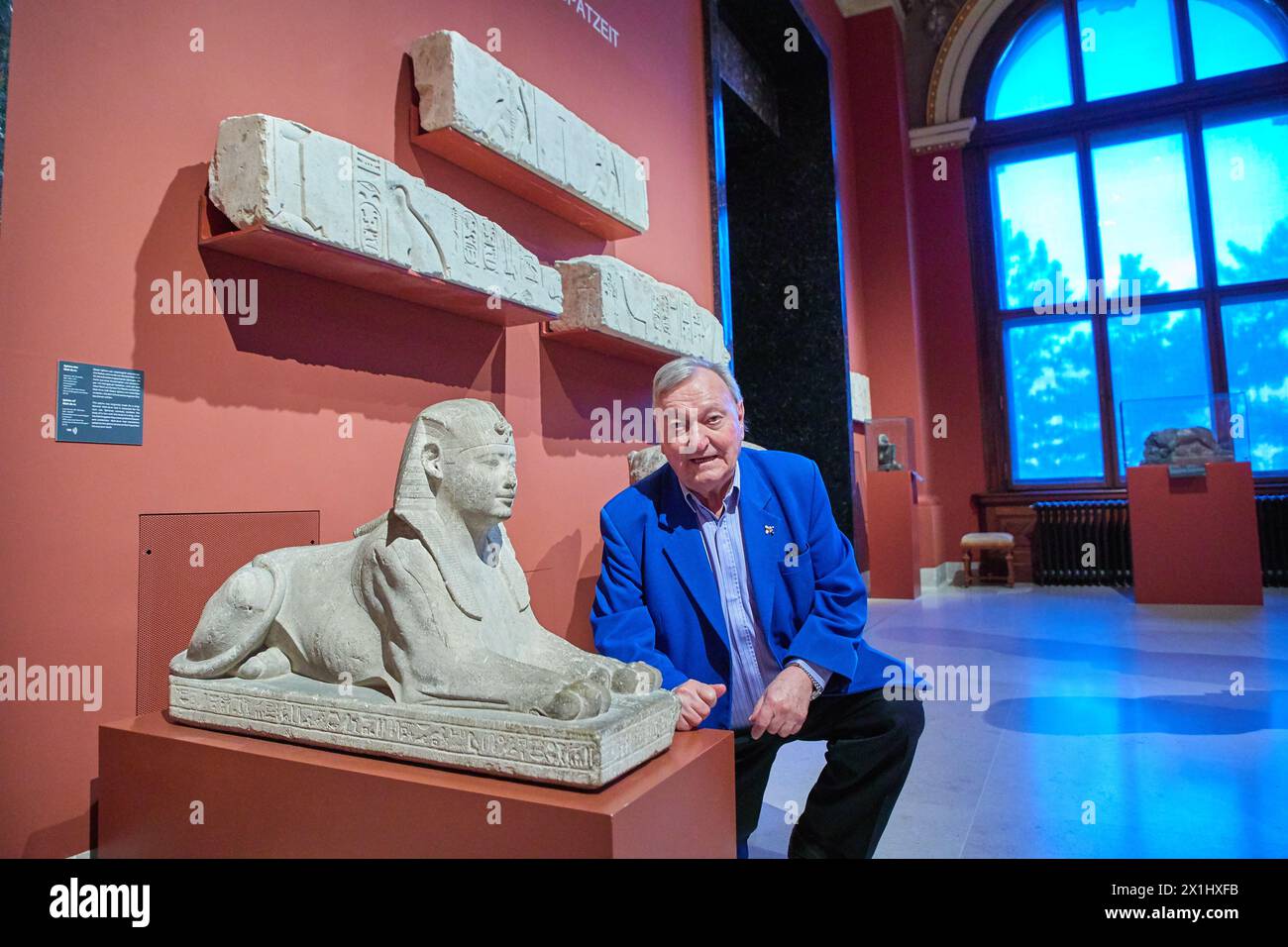 Erich von daniken hi-res stock photography and images - Alamy