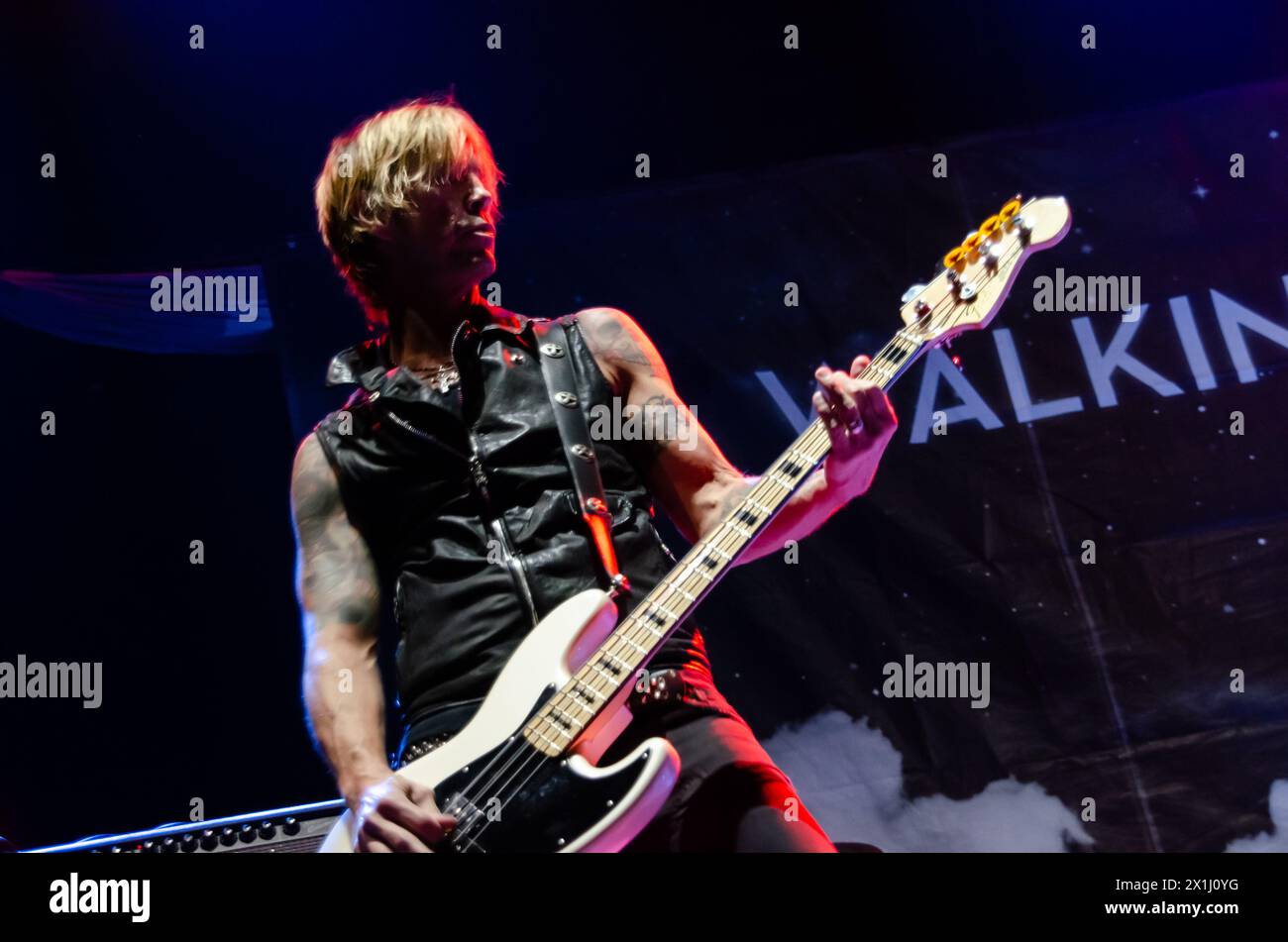 Duff mckagan live 2013 photos hi-res stock photography and images - Alamy
