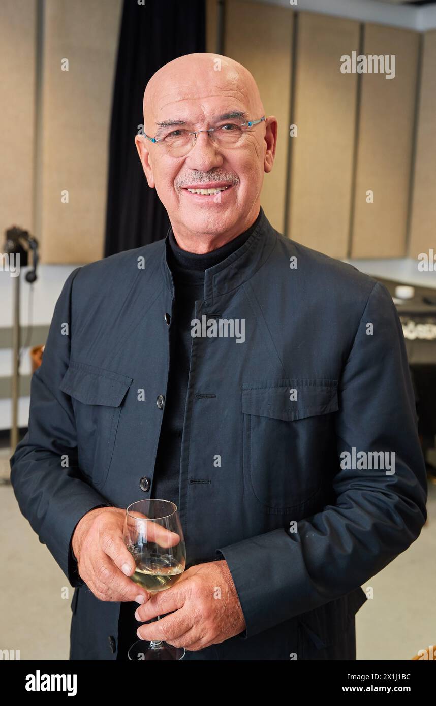 Otto RETZER during recording of Peter Kraus Gala at Radiokulturhaus in ...