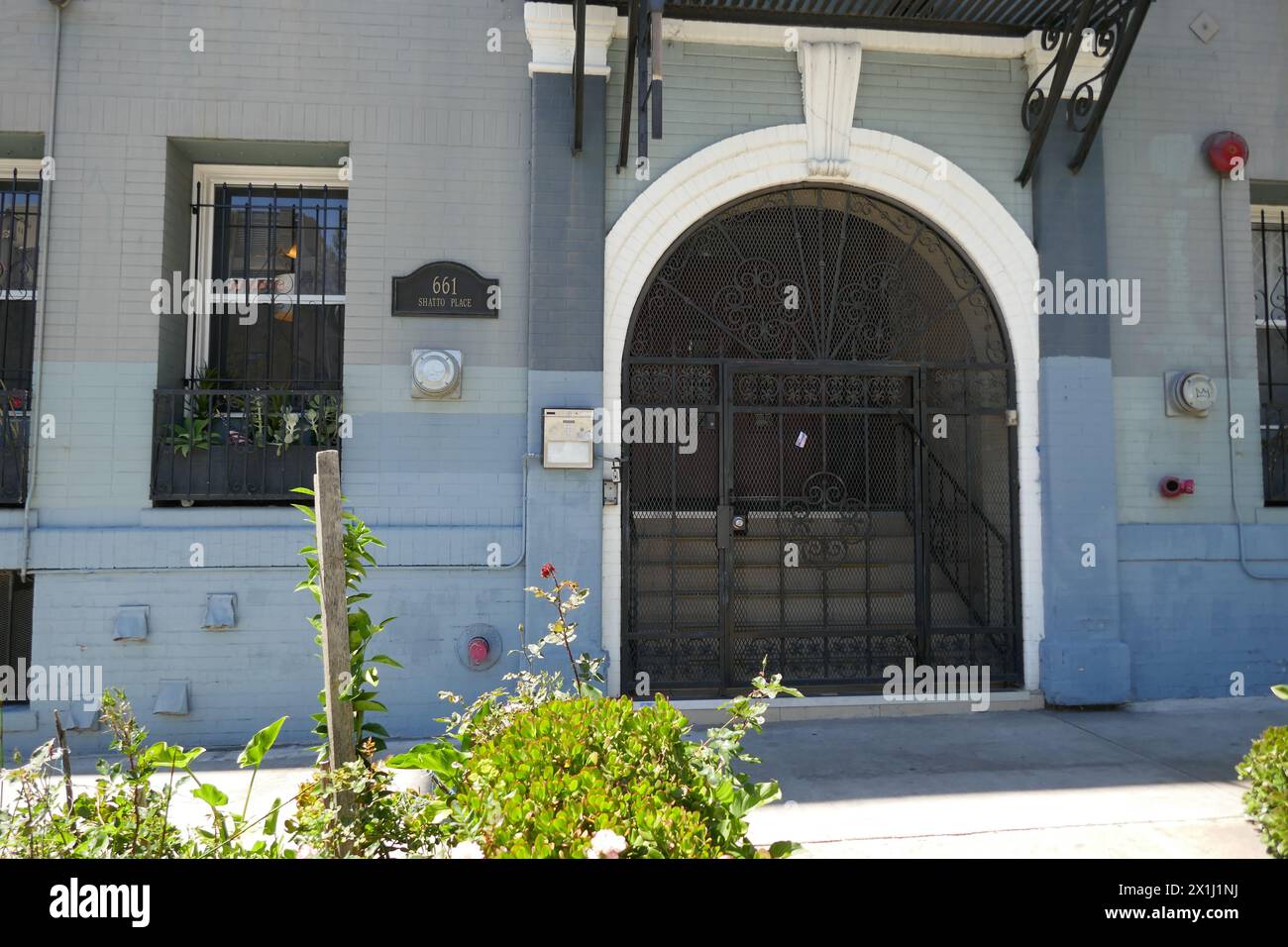 Los Angeles, California, USA 16th April 2024 Studio Dancer Dorothy Edna ...