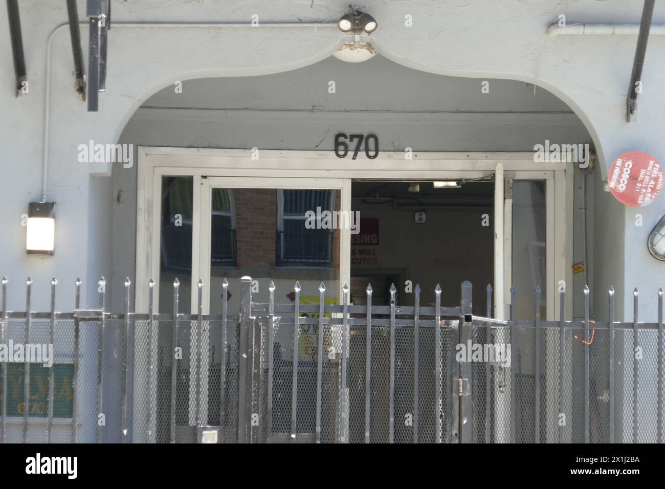 670 shatto place hi-res stock photography and images - Alamy