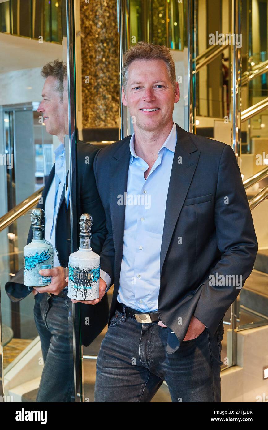 Patrick knapp hi-res stock photography and images - Alamy