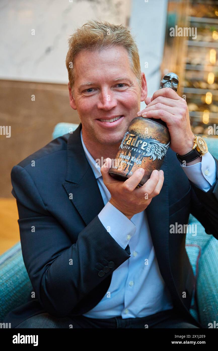 Patrick knapp hi-res stock photography and images - Alamy