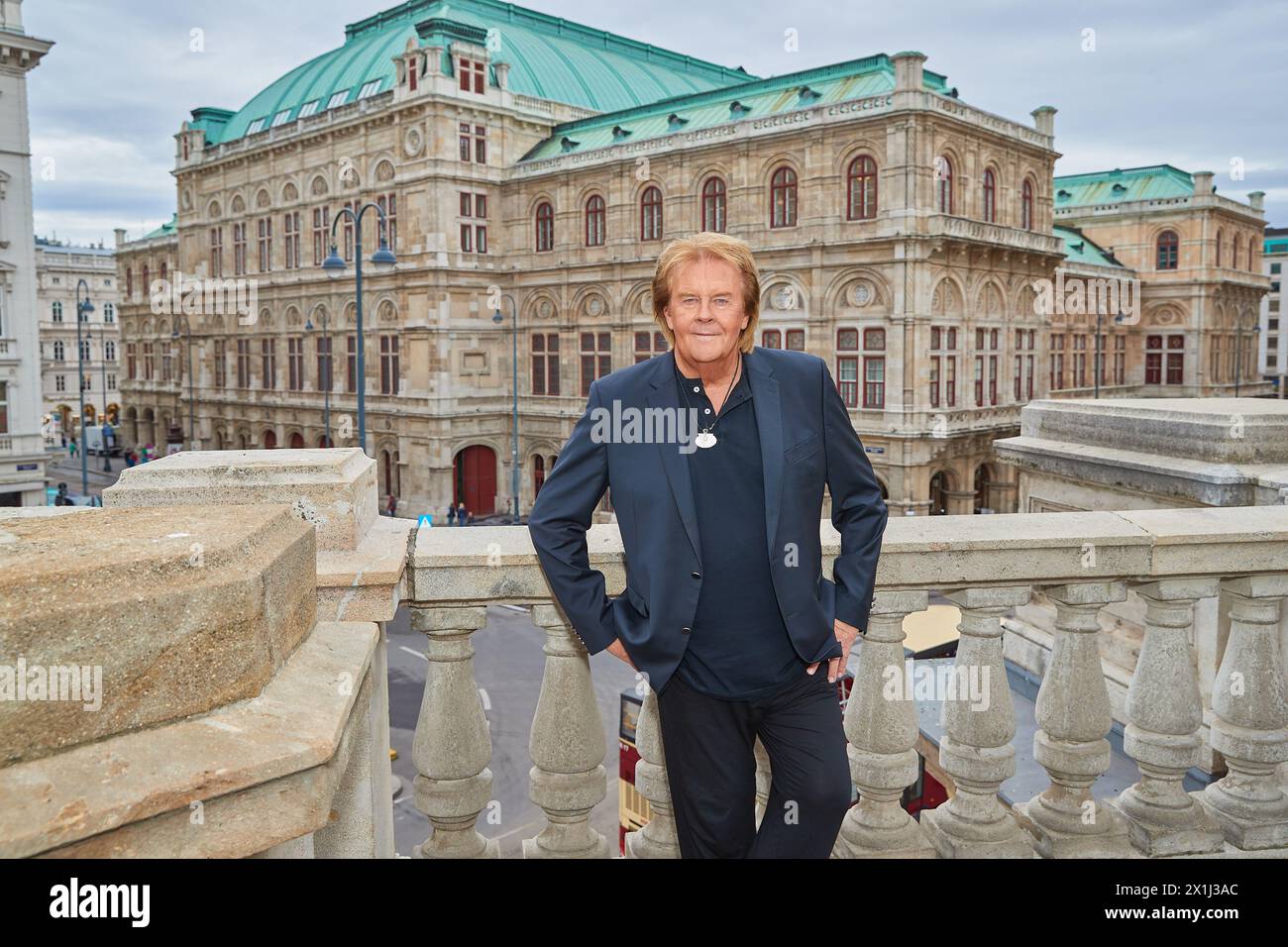 Howard carpendale hi-res stock photography and images - Alamy