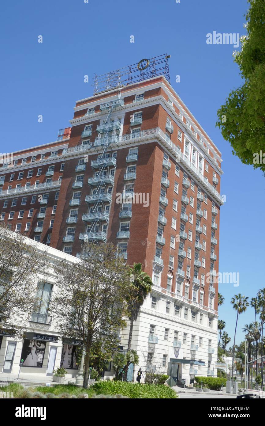 639 s commonwealth avenue hi-res stock photography and images - Alamy