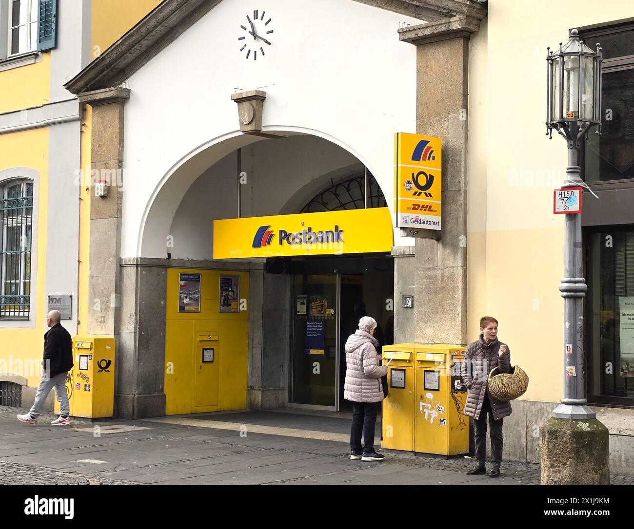 Entrance to a Postbank branch in Bonn, Germany Stock Photo - Alamy