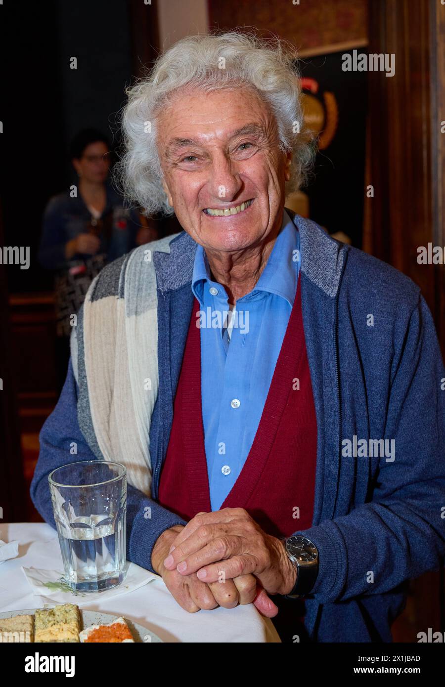 20221024 hi-res stock photography and images - Alamy