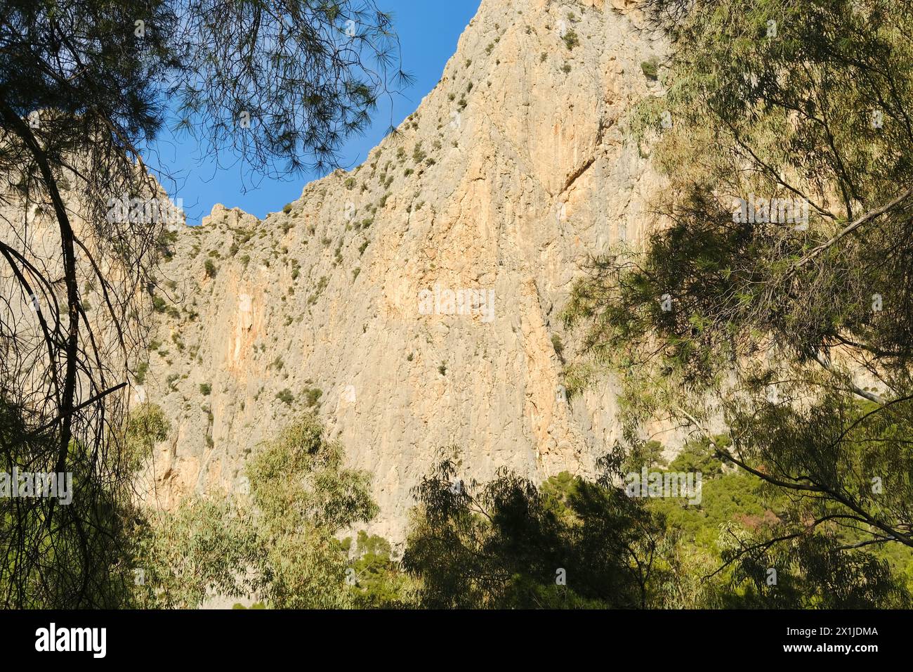 limestone cliffs El Chorro gorge, views mountains andalusia, Spain ...
