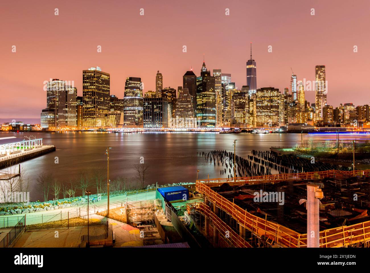 Skyline of Manhattan Manhattan Skyline at Night from Brooklyn Bridge ...
