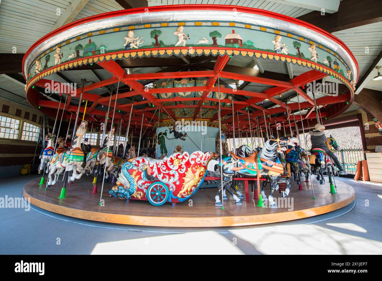 Carousel at Central Park The Carousel at Cetnral park. Manhattan, New ...