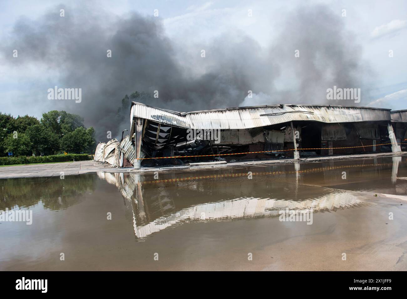 Wache fire brigade hi-res stock photography and images - Alamy