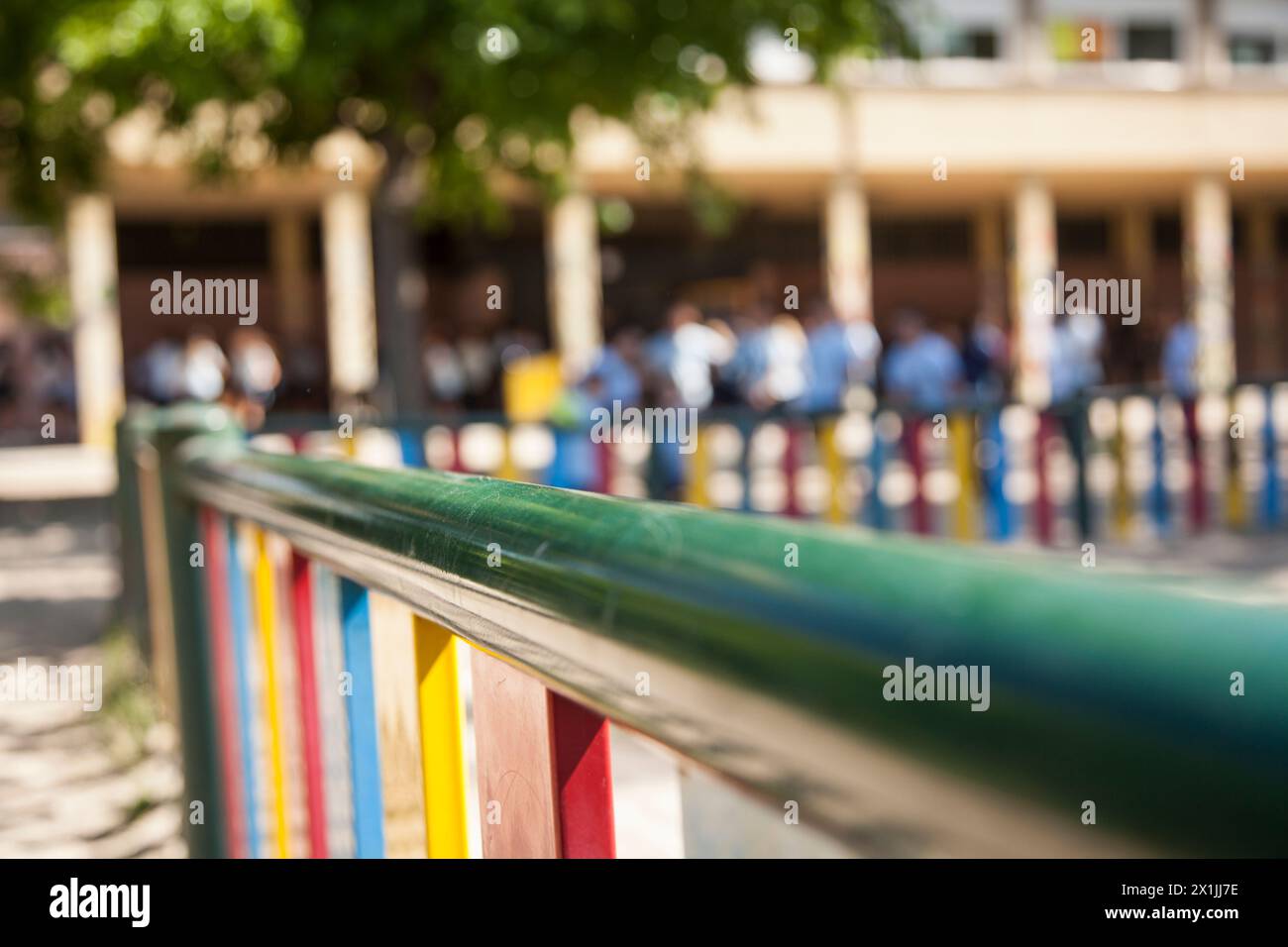 School crowd playground hi-res stock photography and images - Alamy