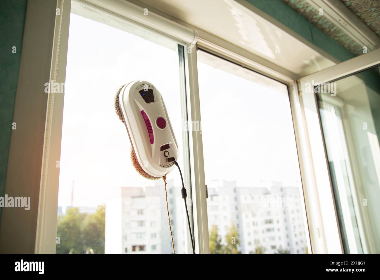 Vacuum automatic robot window cleaner cleans glass from dirt without ...