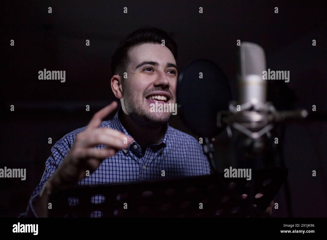 Dubbing room hi-res stock photography and images - Alamy