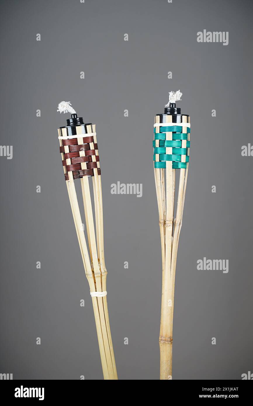 Traditional Hari raya lantern light by bamboo Stock Photo - Alamy