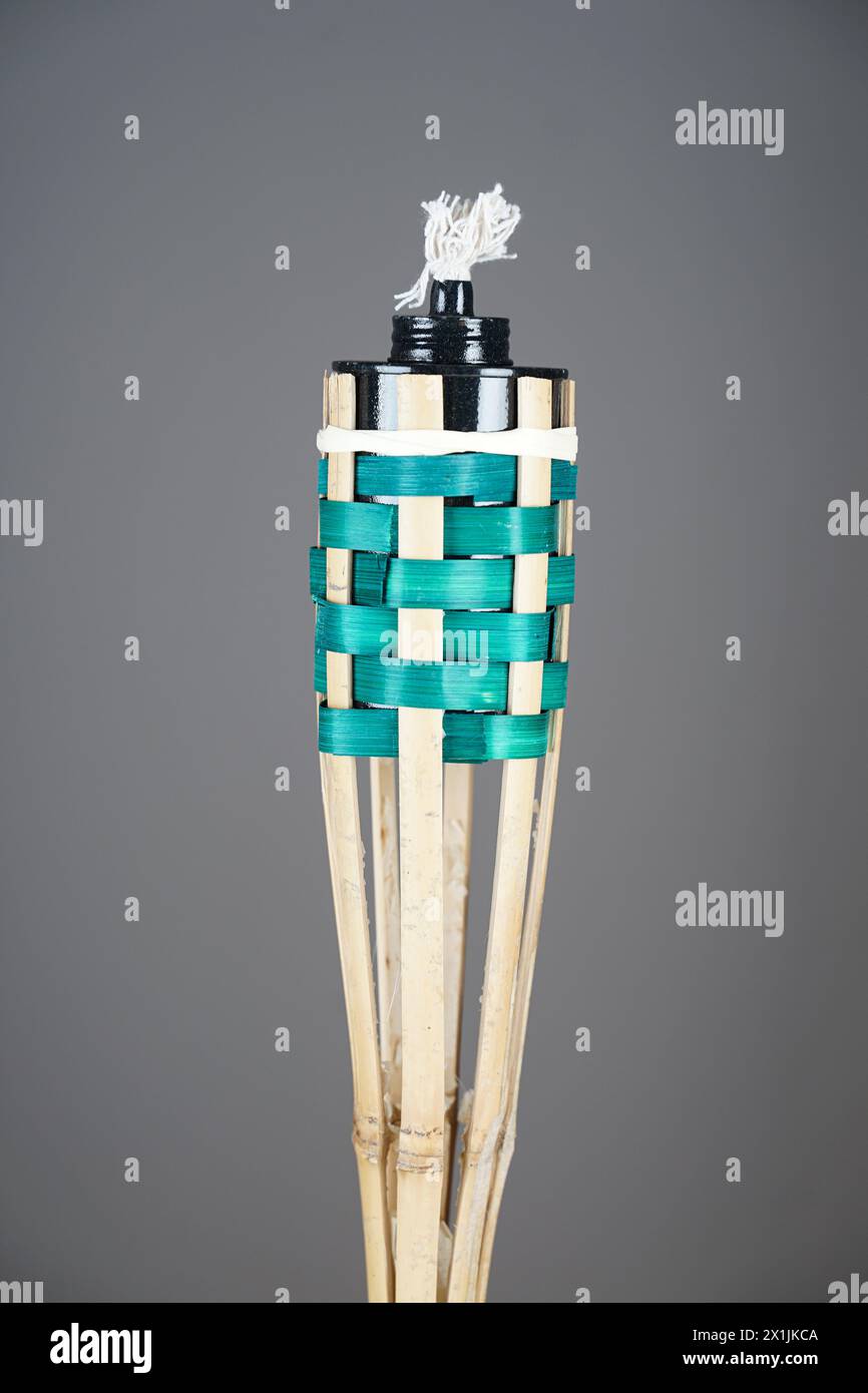 Traditional Hari raya lantern light by bamboo Stock Photo - Alamy