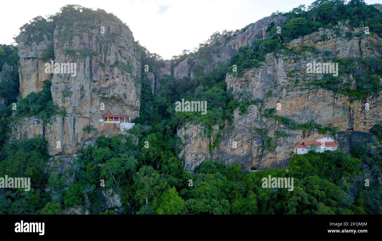 Sri nagala rajamaha viharaya hi-res stock photography and images - Alamy