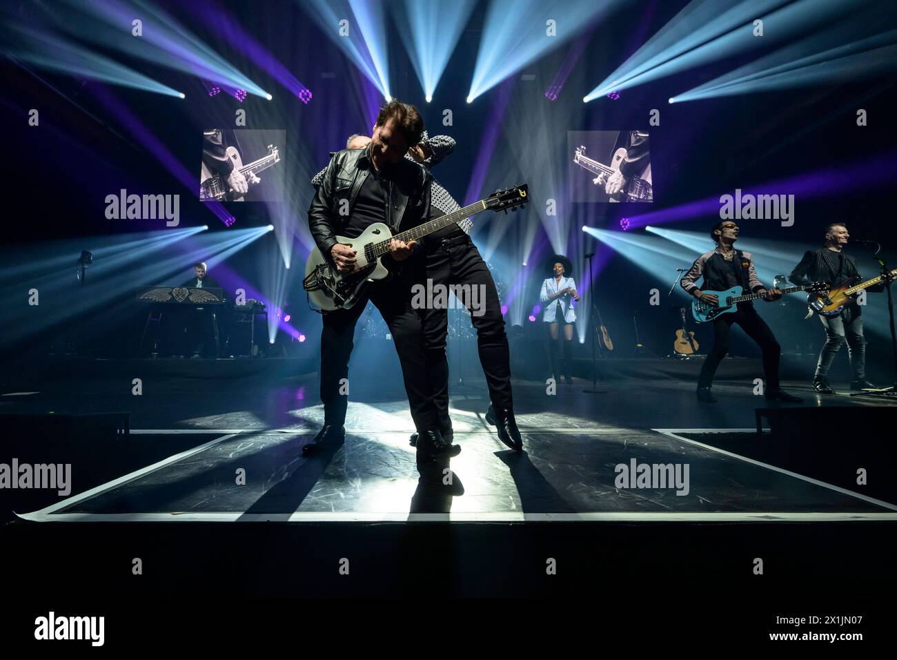 Simple Minds Jim Kerr & Charlie Burchill live im Zenith, München 13.04. ...