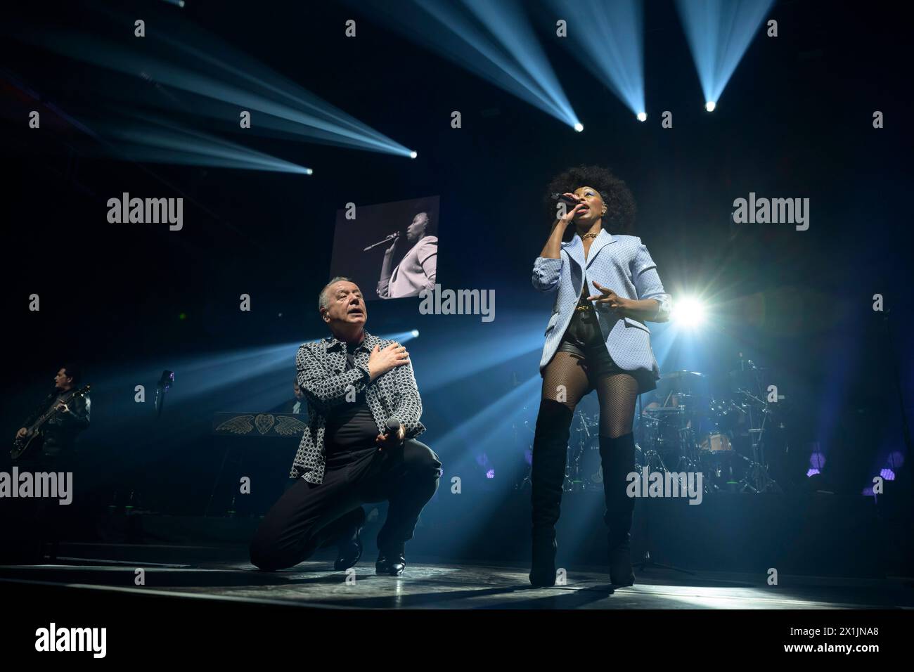Simple Minds Jim Kerr & Sarah Brown live im Zenith, München 13.04.2024 ...
