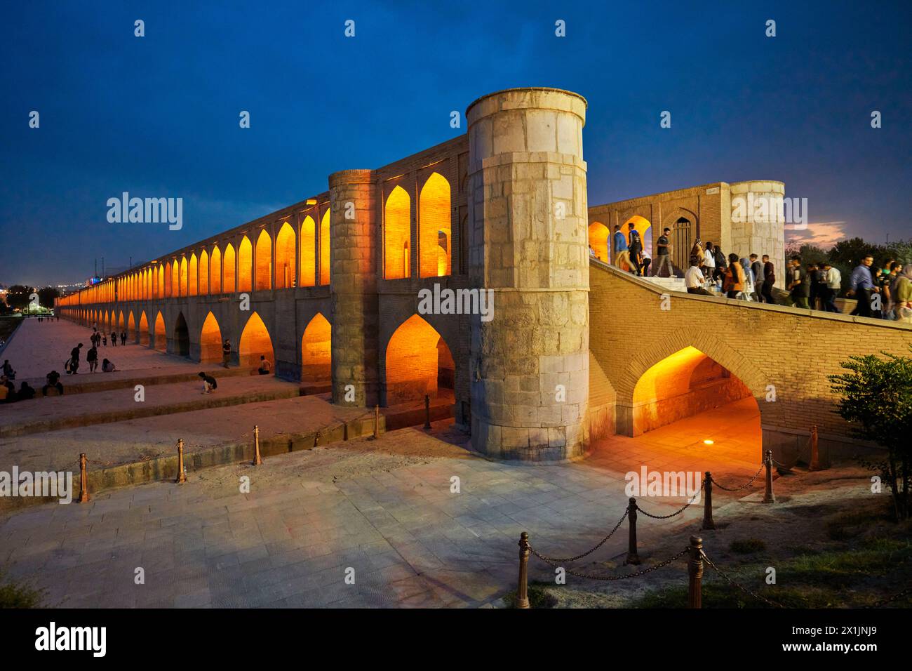 View of illuminated Allahverdi Khan Bridge, aka Si-o-se-pol (17th ...