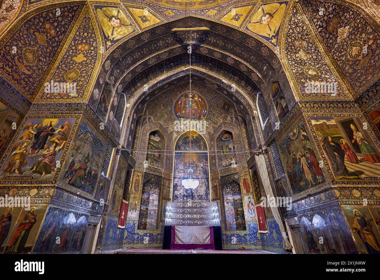 Altar of the 17th century Holy Bethlehem Church of New Julfa (Bedkhem ...