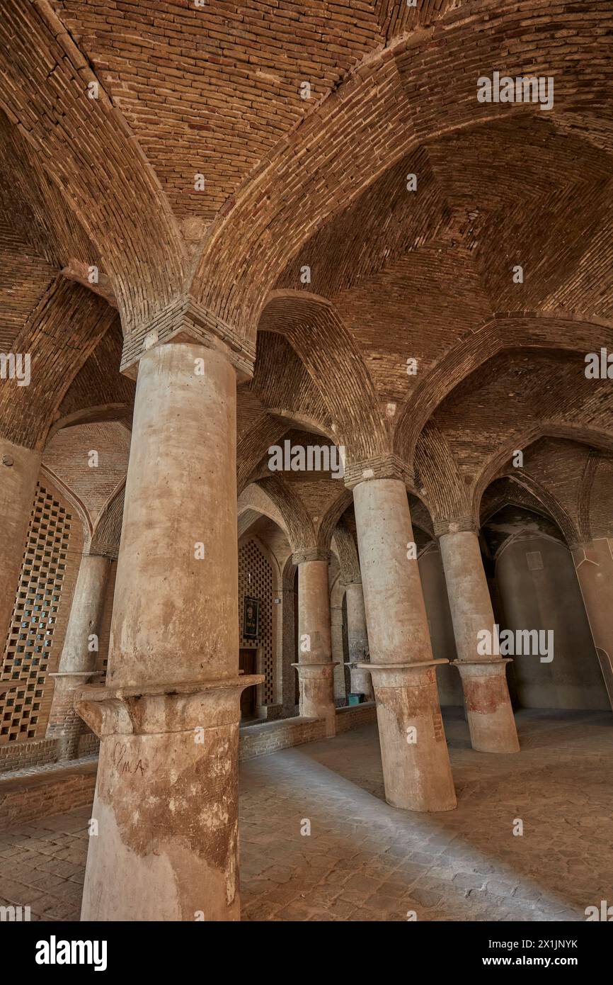 West ceiling vaults hi-res stock photography and images - Alamy