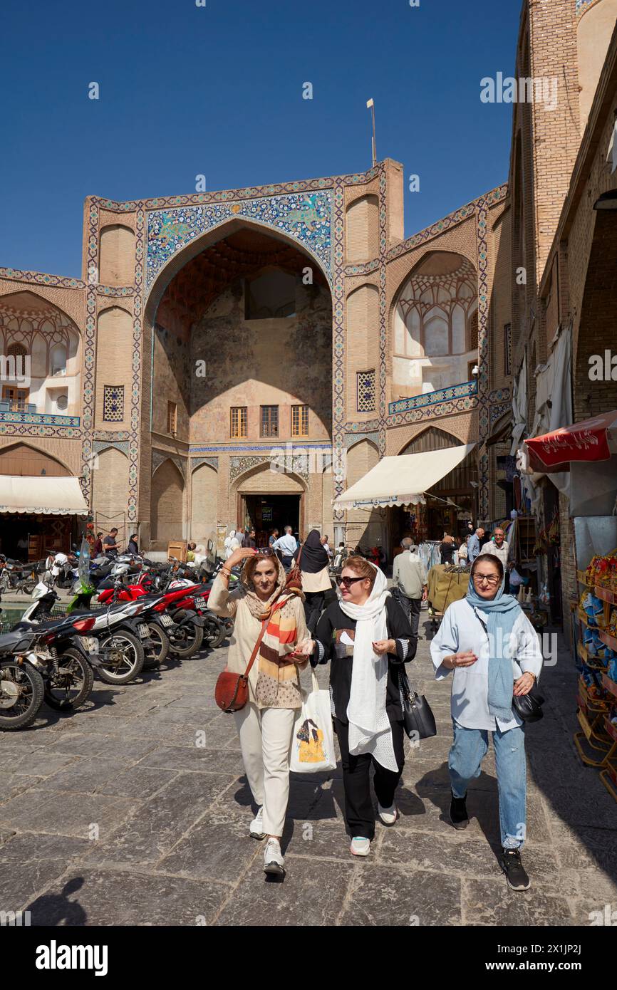 Grand bazaar historical entrance gate hi-res stock photography and ...