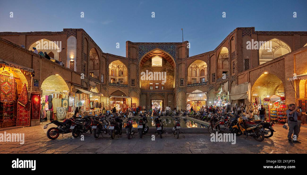 Grand bazaar historical entrance gate hi-res stock photography and ...