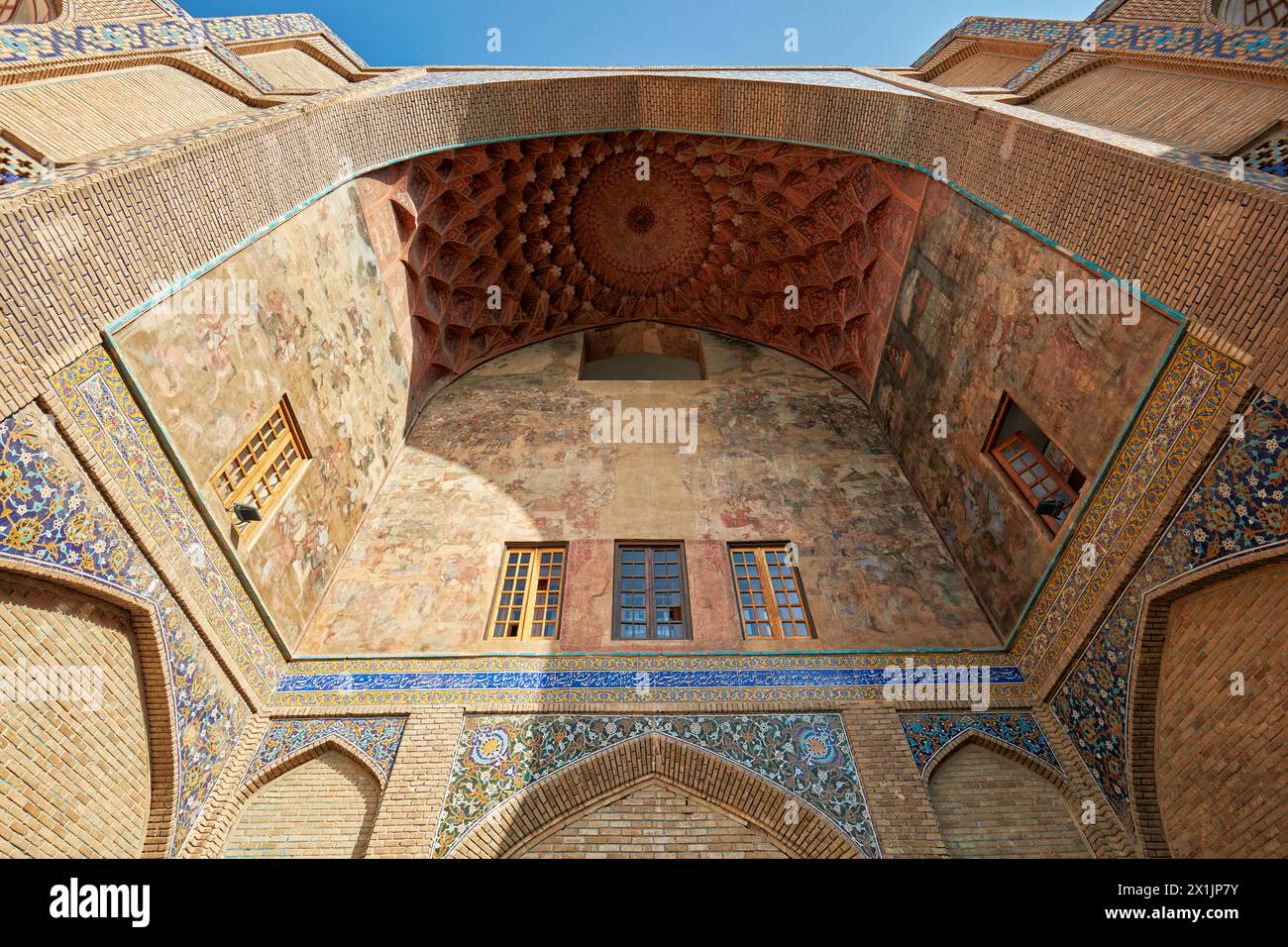 Vaulted gate hi-res stock photography and images - Alamy