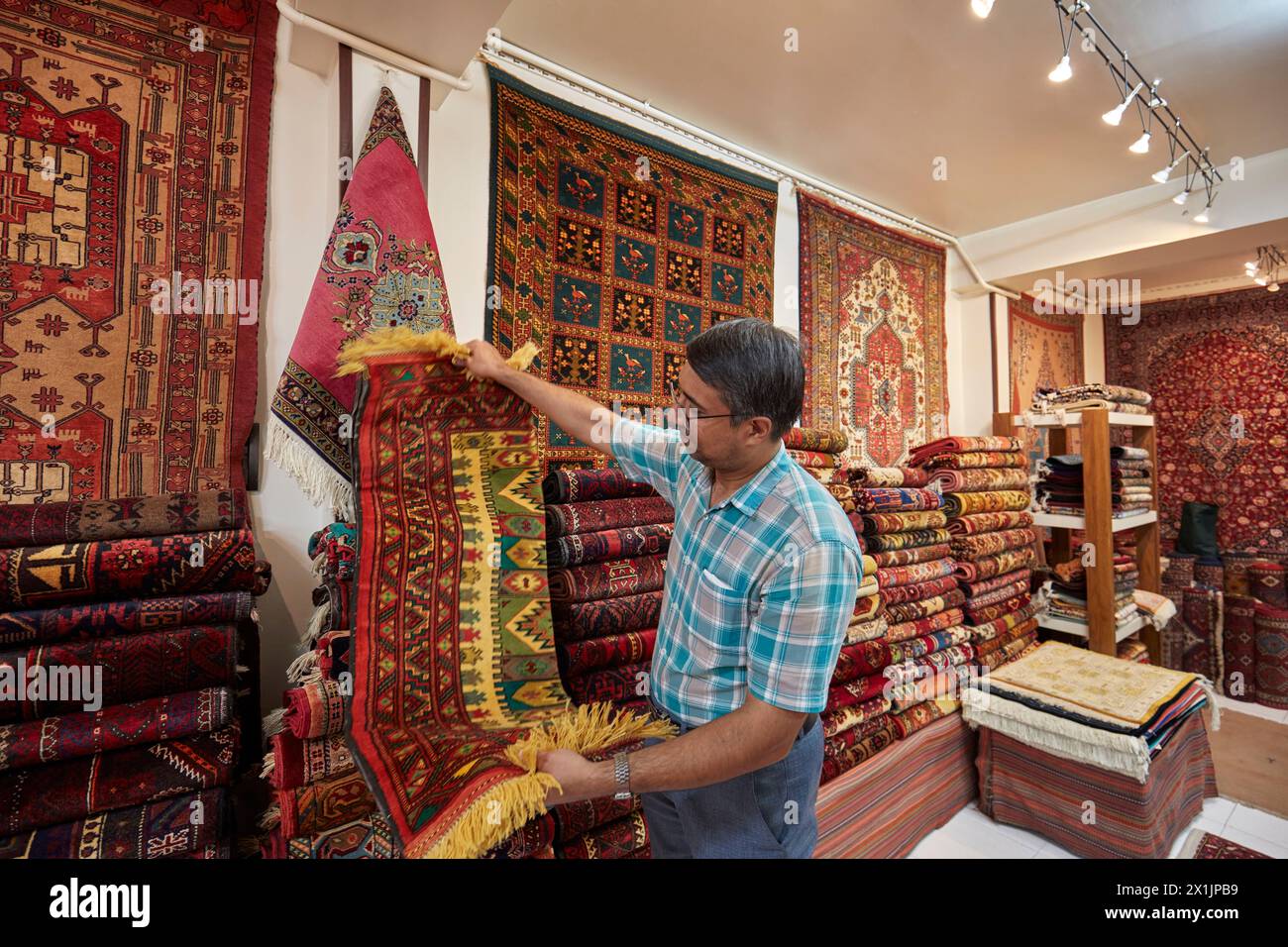 Interior store selling carpets hi-res stock photography and images - Alamy