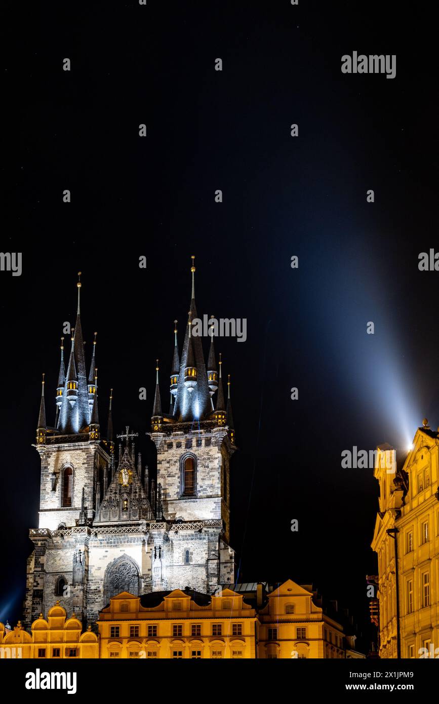 Illuminated psires hi-res stock photography and images - Alamy