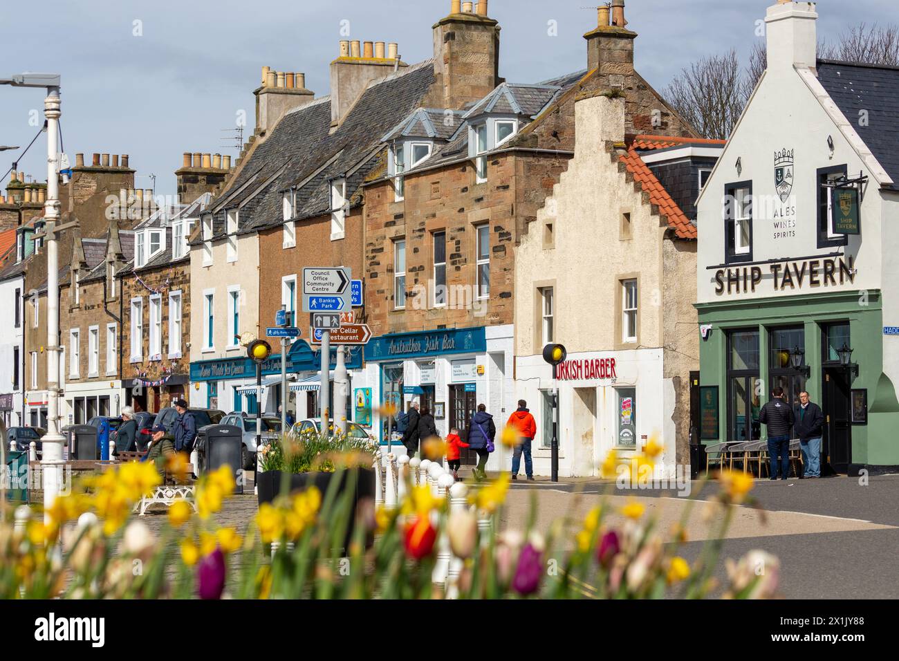 Anstruther town centre hi-res stock photography and images - Alamy