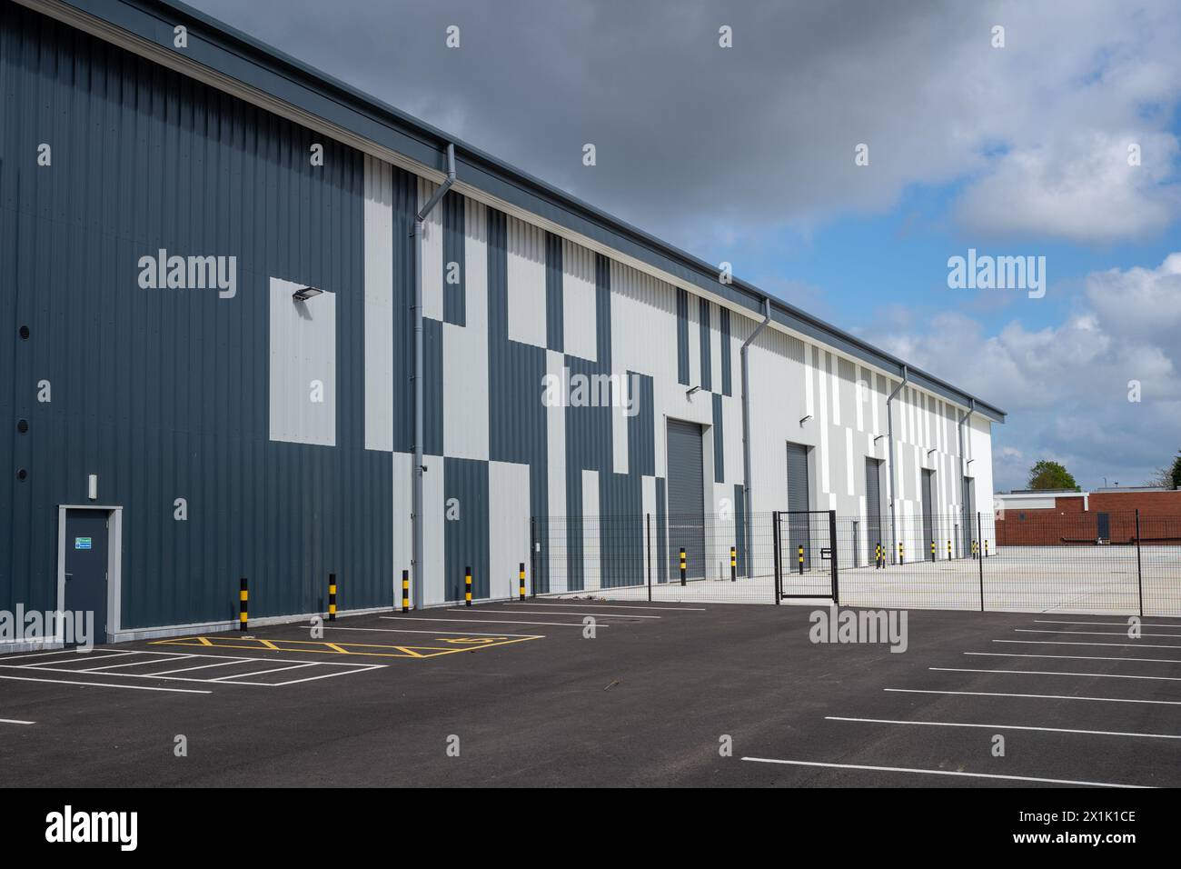 Distribution centre hi-res stock photography and images - Alamy