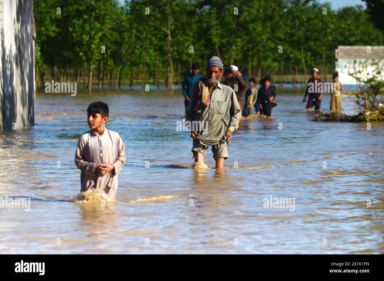 Peshawar, Peshawar, Pakistan. 17th Apr, 2024. Heavy rains and floods ...