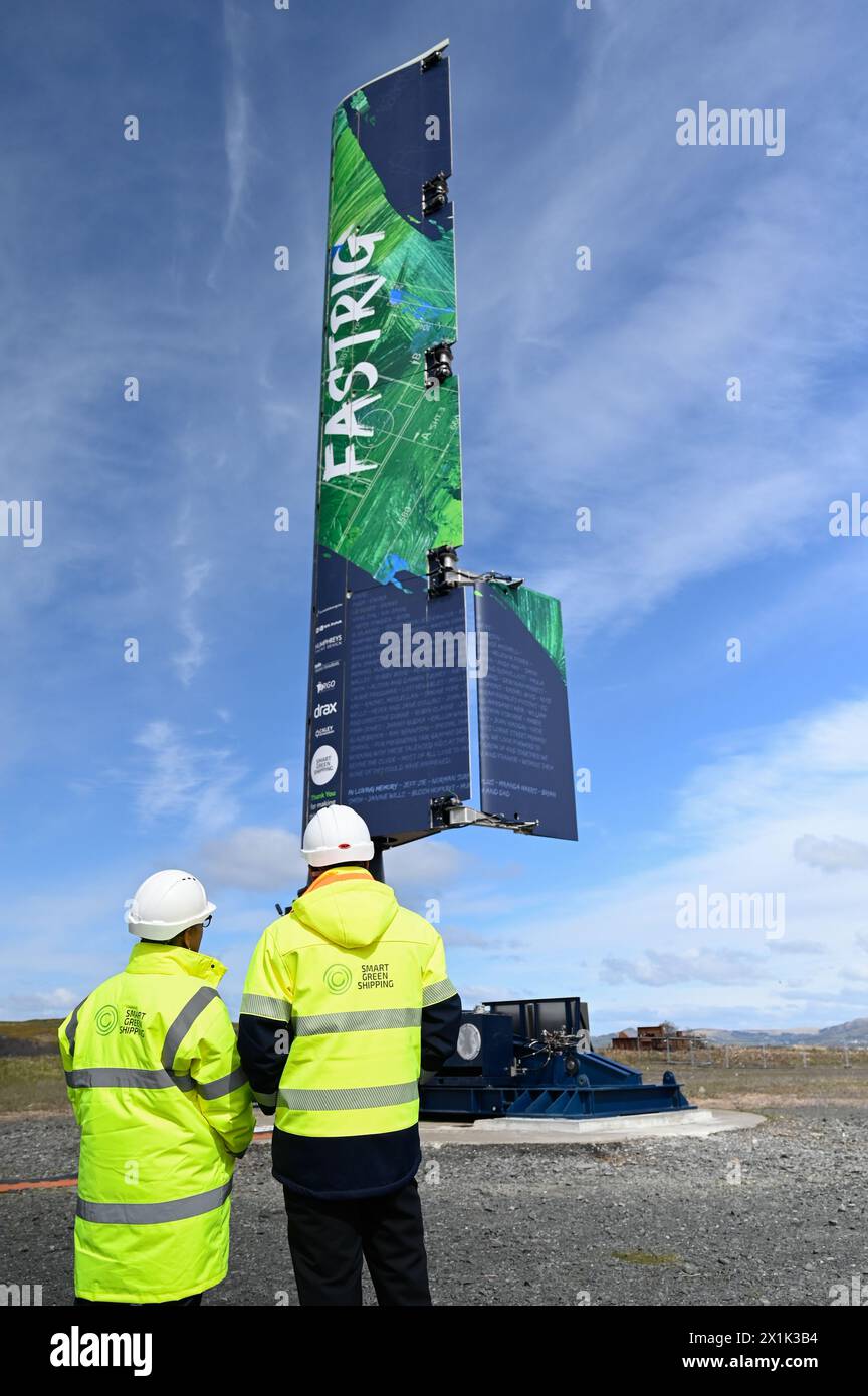 First Minister Humza Yousaf with Smart Green Shipping CEO Diane Gilpin ...