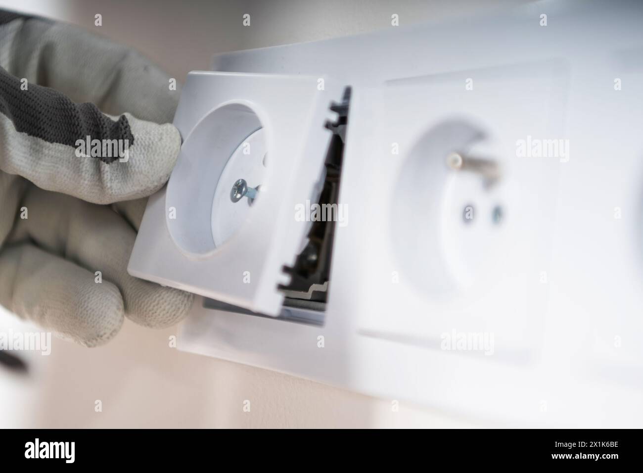 Power outlets hi-res stock photography and images - Alamy