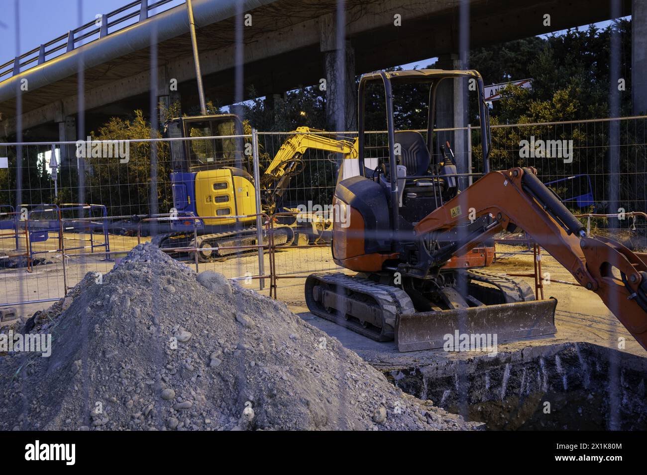Excavators dig on construction site hi-res stock photography and images ...
