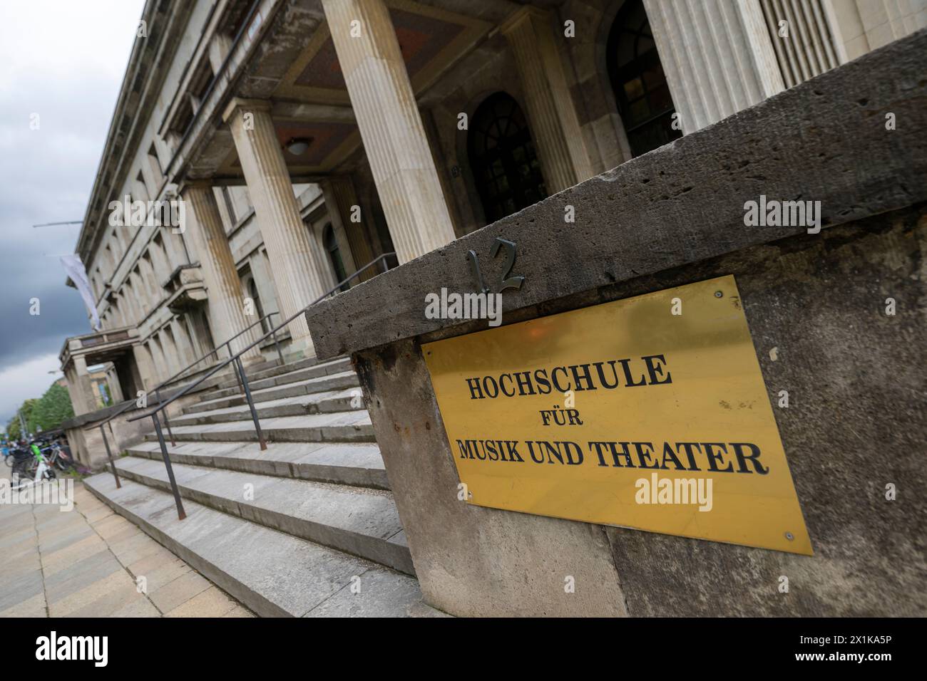 PRODUCTION - 17 April 2024, Bavaria, Munich: The Munich State ...