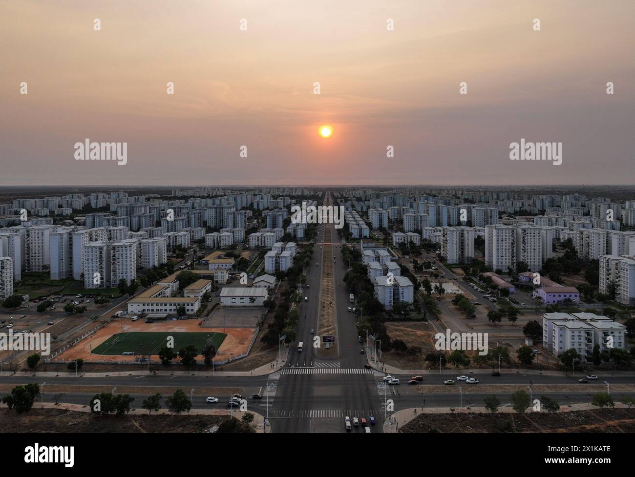 (240417) -- LUANDA, April 17, 2024 (Xinhua) -- An aerial drone photo ...