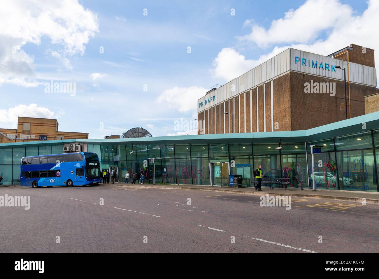 Southend central station hi-res stock photography and images - Alamy