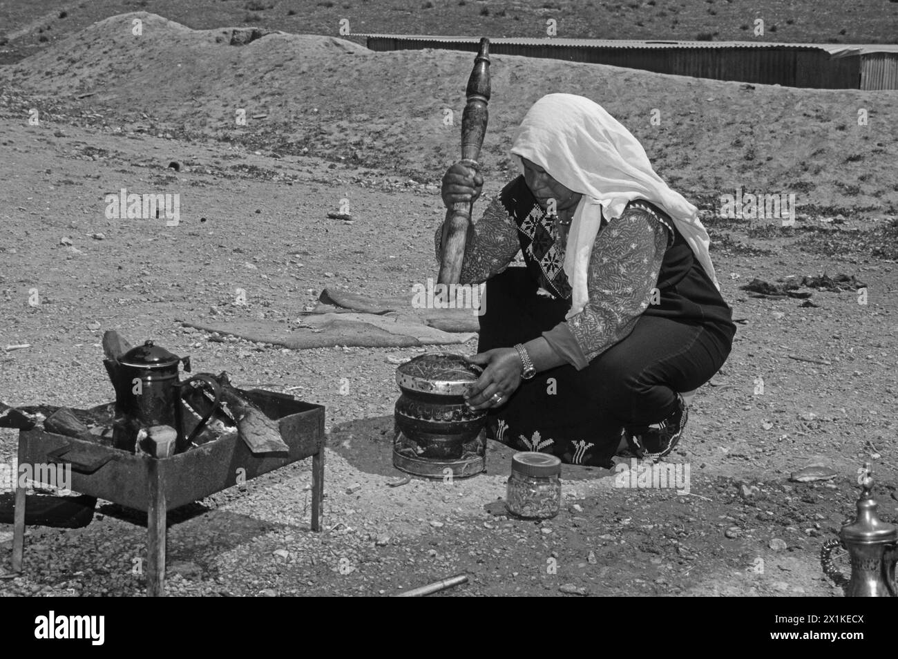 Bedouin coffee israel Black and White Stock Photos & Images - Alamy Bedouin coffee israel Black and White Stock Photos & Images - Alamy