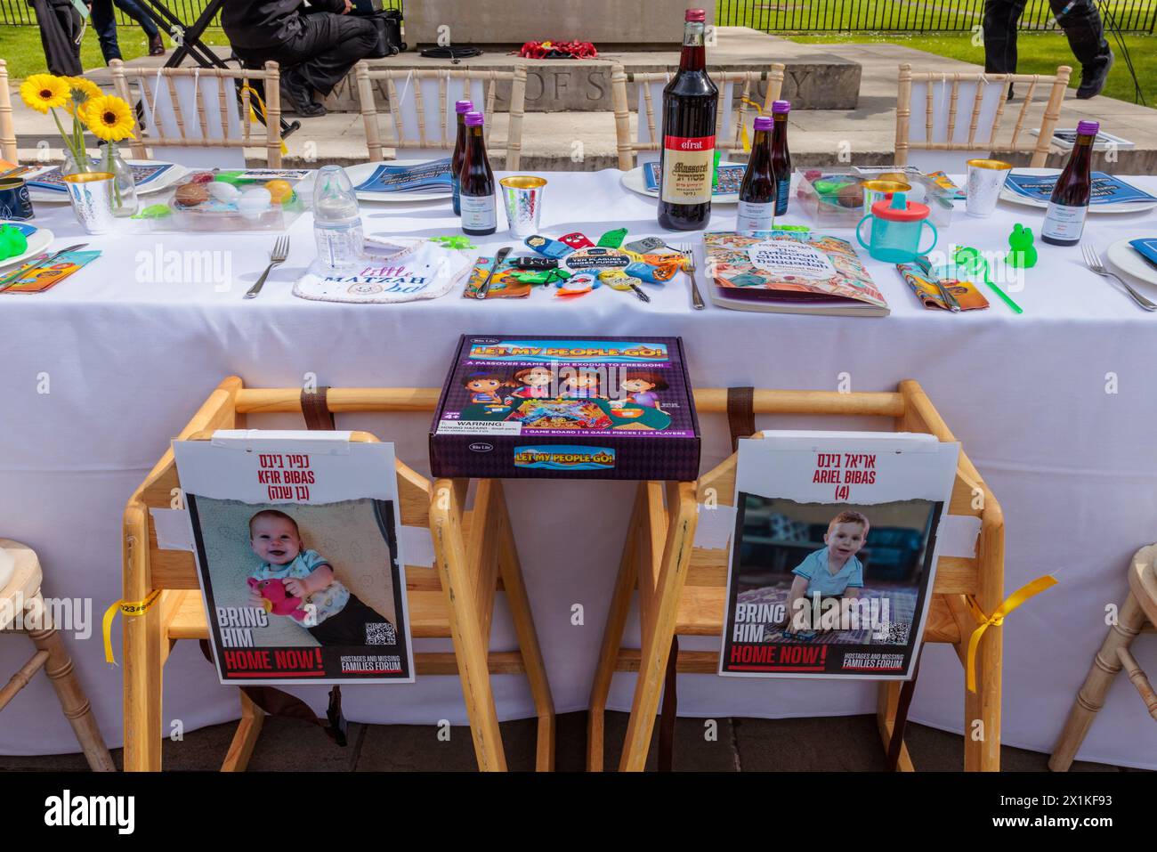 133 unoccupied chairs hi-res stock photography and images - Alamy