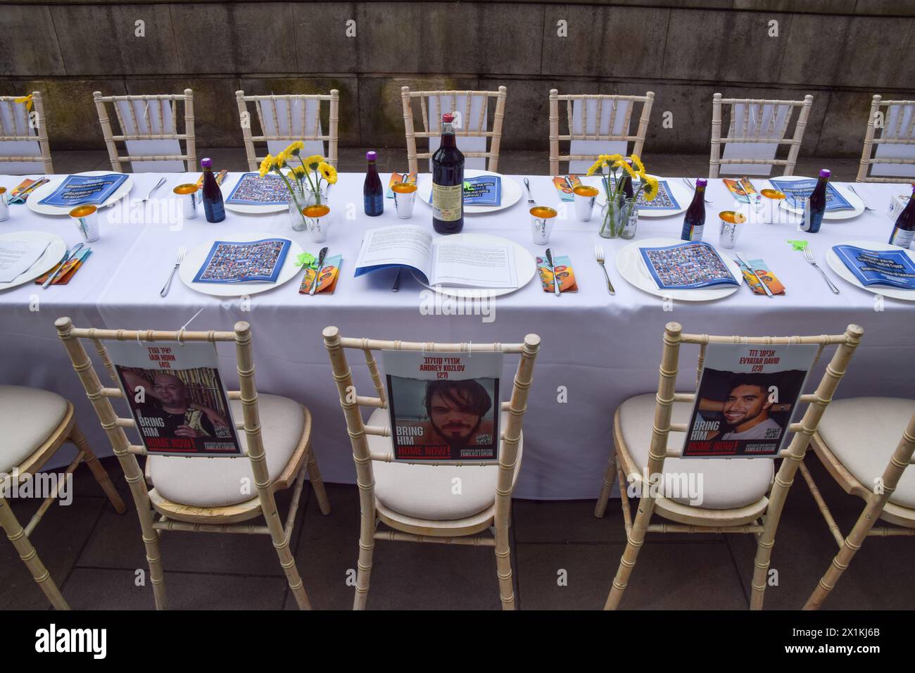 London, UK. 17th April 2024. Pro-Israel campaigners set up a Passover ...