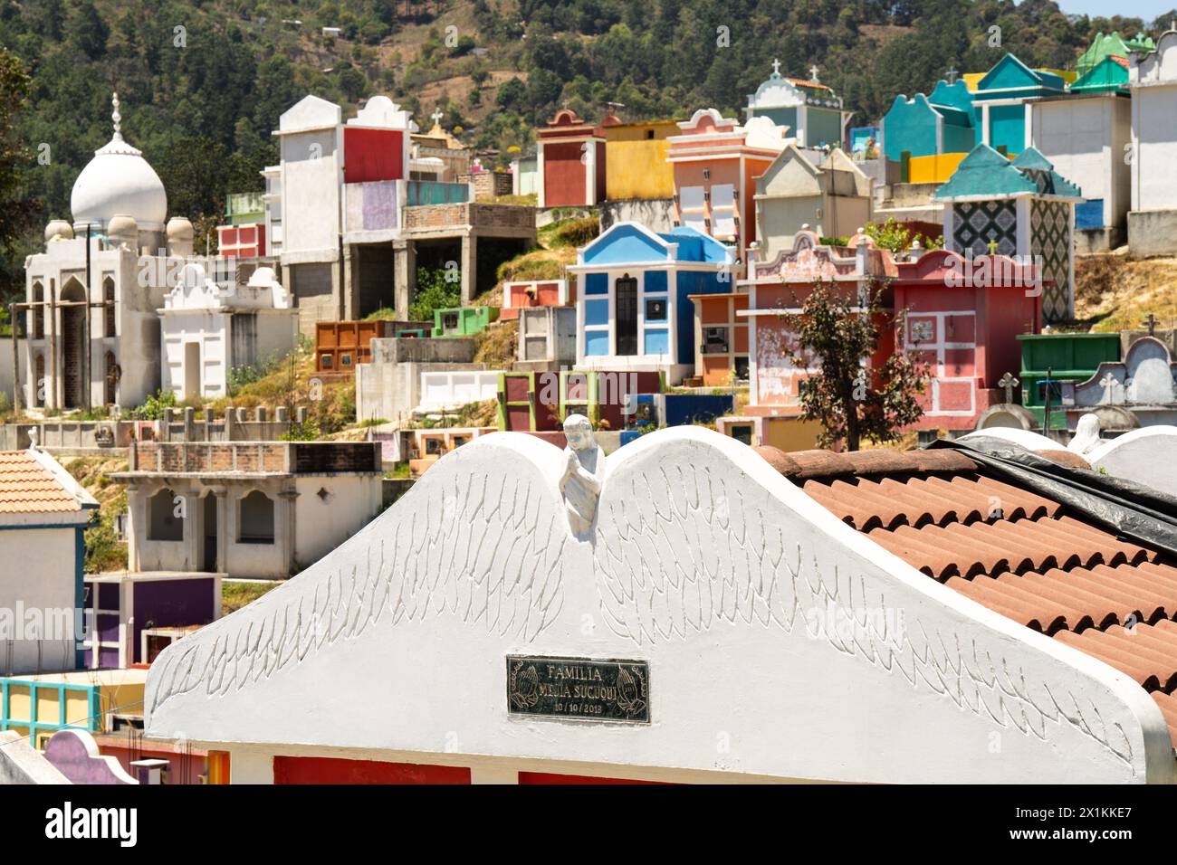 The colorful tombs and vaults of the Cementerio General in ...