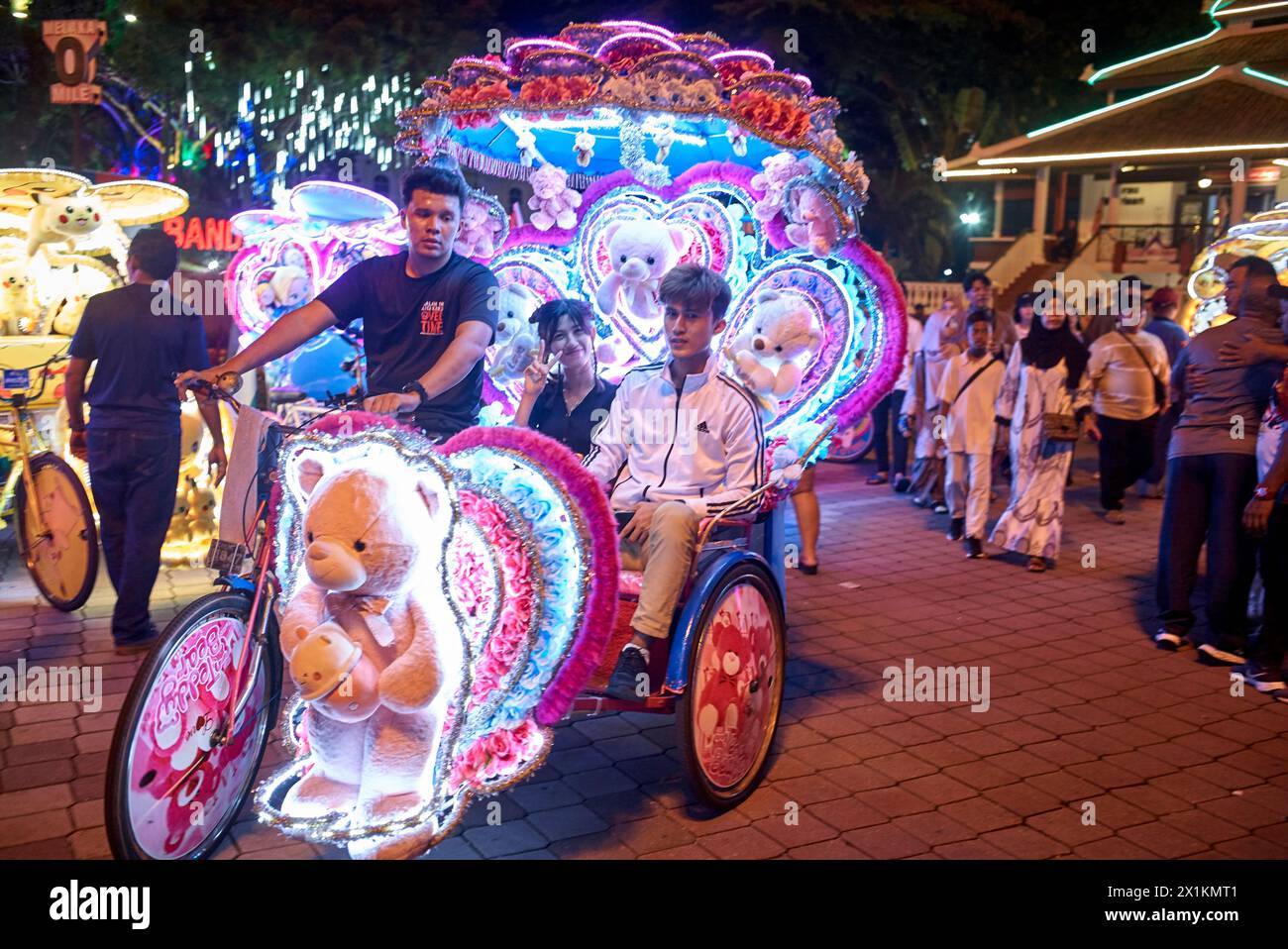 John Angerson 2024. Jonker Street Night Market Stock Photo - Alamy