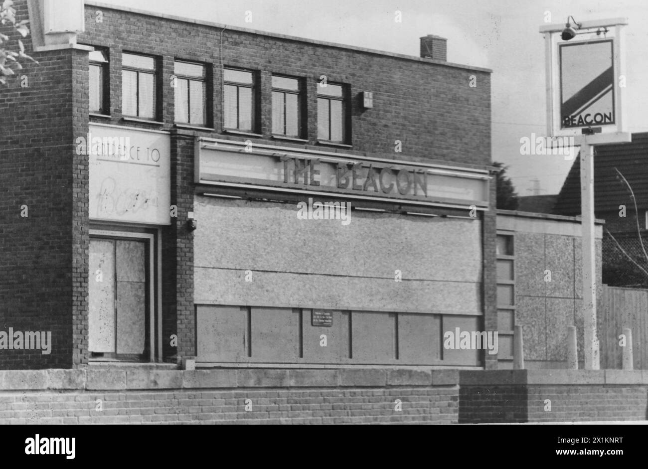 THE BEACON PUB , PAULSGROVE, PORTSMOUTH SCENE OF A MASS BRAWL AUG.1988 ...